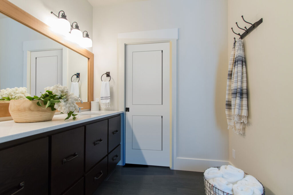 Elemental – Single Line – 2-Panel – Ventilated Door – Lynden Door, Inc.