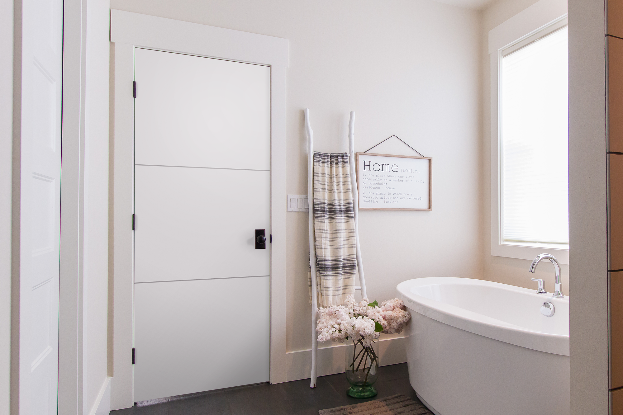 FineLine Modern Interior Doors – Ravenna - Lynden Door, Inc.